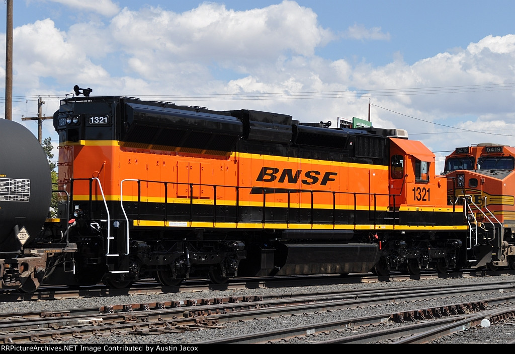 BNSF 1321